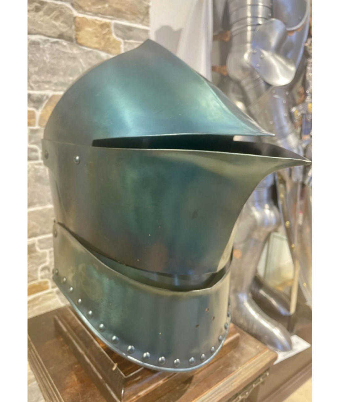 Frog-Mouth Helm - Helmet to Frog-Mouth